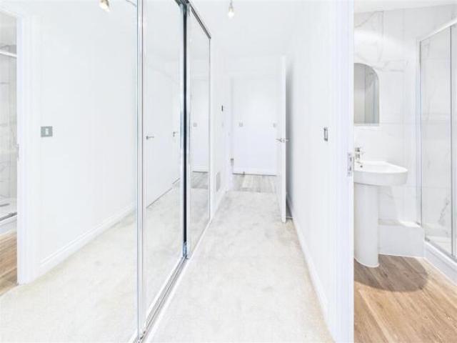 2 bedroom flat for sale in Seymour Street, Chelmsford, CM2