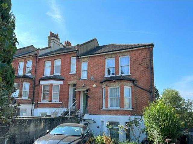 2 Bedroom Flat For Sale In Shooters Hill, London