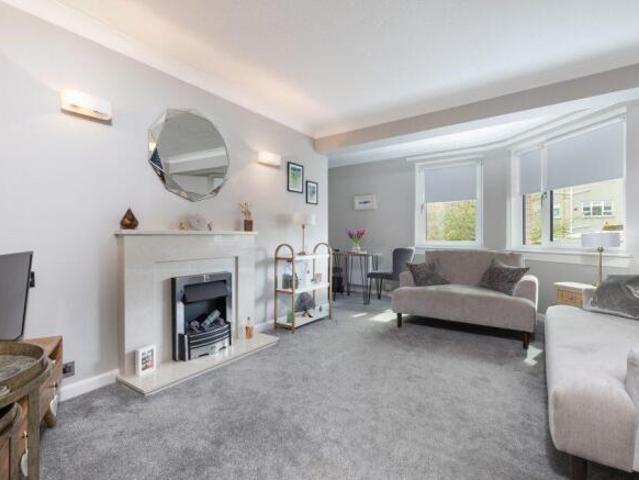 2 bedroom flat for sale in Shaw Court, Newton Mearns, G77