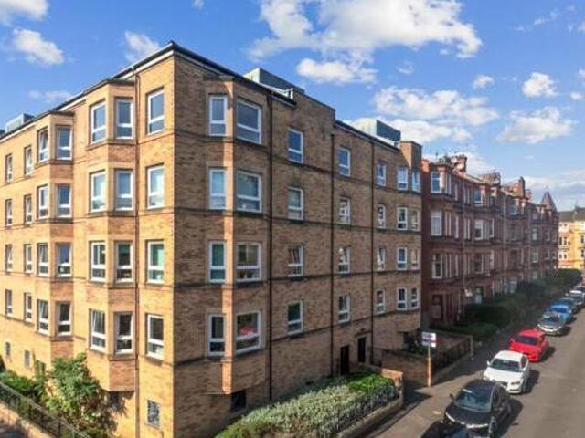2 Bedroom Flat For Sale In Shawlands, Glasgow