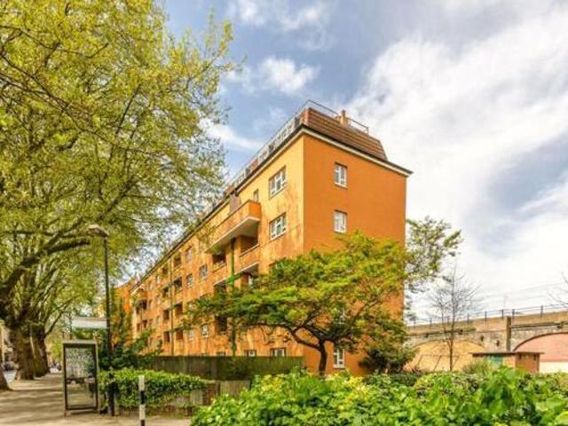 2 Bedroom Flat For Sale In Shadwell, London