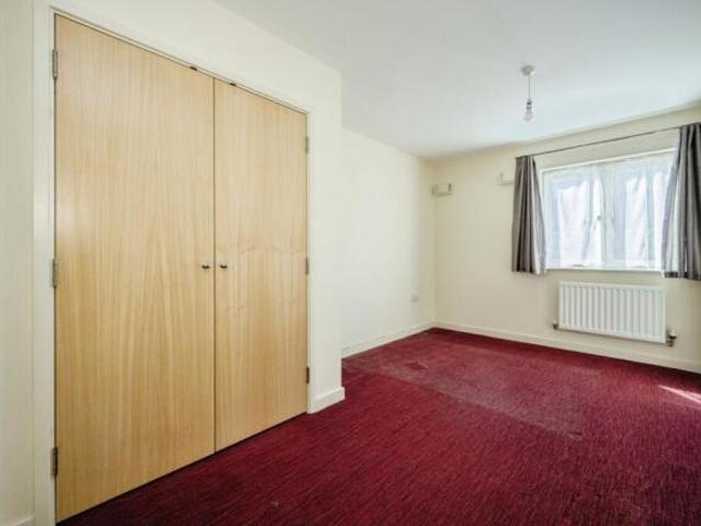 2 bedroom flat for sale in Sheep Way, Redhouse Park, Milton Keynes, Buckinghamshire, MK14