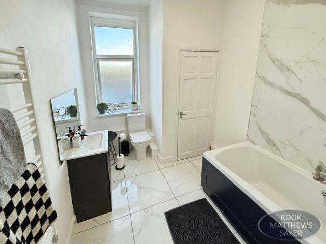 2 bedroom flat for sale in South View, Newcastle Upon Tyne, NE13