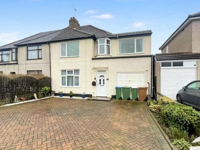 2 Bedroom Flat For Sale In South Welling, Kent