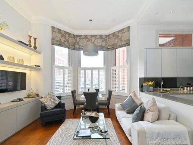 2 Bedroom Flat For Sale In South Kensington, London