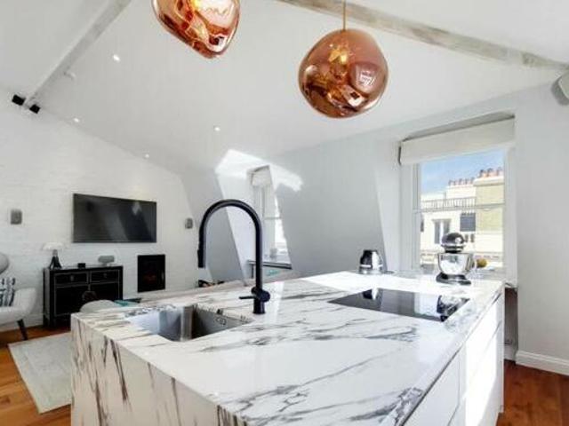 2 Bedroom Flat For Sale In South Kensington, London