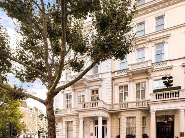 2 Bedroom Flat For Sale In South Kensington, London