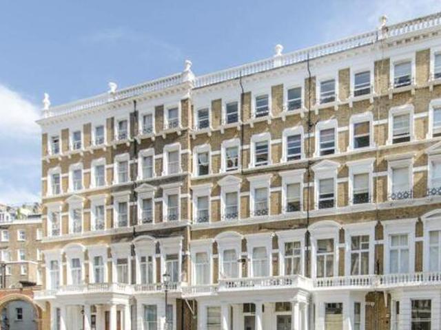 2 Bedroom Flat For Sale In South Kensington, London