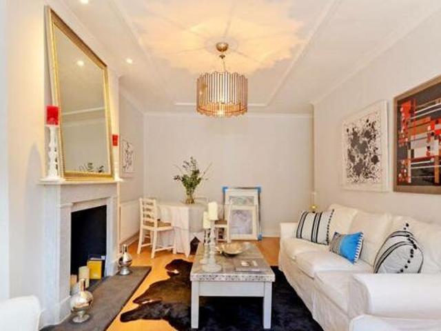 2 Bedroom Flat For Sale In South Kensington, London