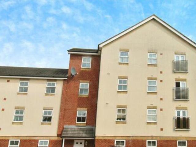 2 Bedroom Flat For Sale In Southampton, Hampshire