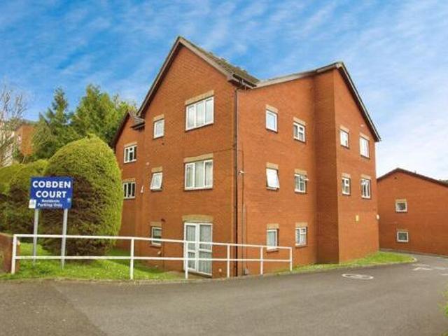 2 Bedroom Flat For Sale In Southampton, Hampshire