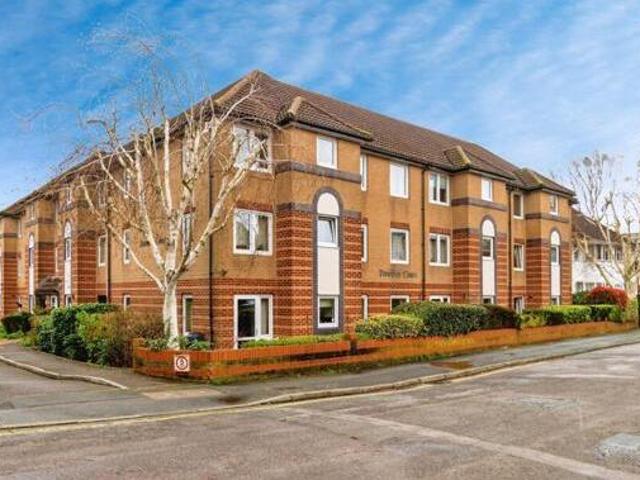 2 Bedroom Flat For Sale In Southampton, Hampshire