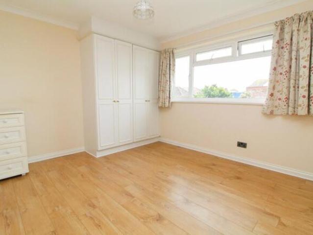 2 bedroom flat for sale in Southbourne Road, Southbourne, Bournemouth, BH6