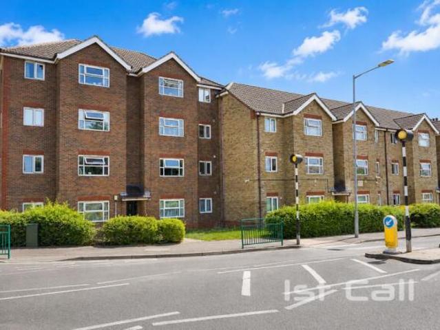 2 bedroom flat for sale in Southchurch Avenue, Southend On Sea, SS1
