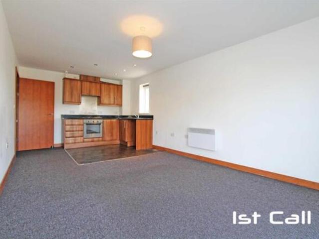 2 bedroom flat for sale in Southchurch Road, Southend On Sea, SS1