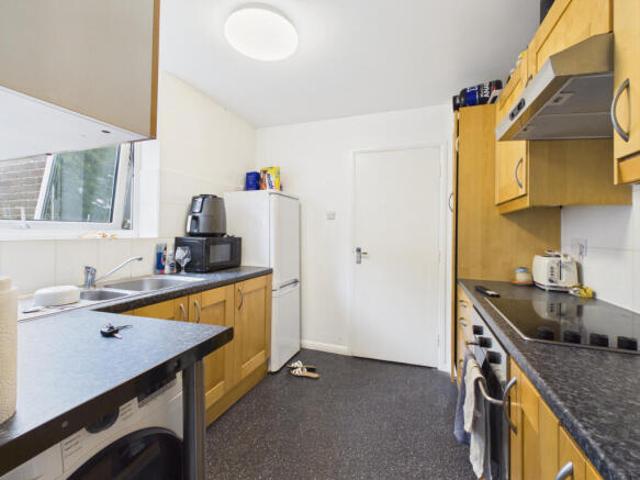 2 bedroom flat for sale in Southlake Court, Woodley, RG5 3SQ, RG5