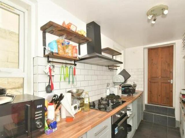2 Bedroom Flat For Sale In Southsea