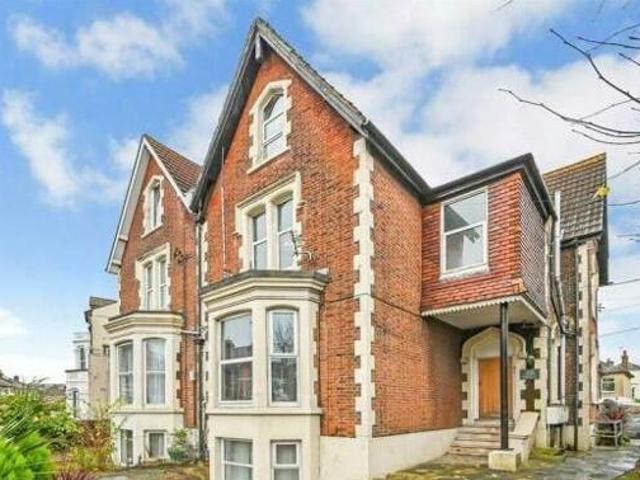 2 Bedroom Flat For Sale In Southsea