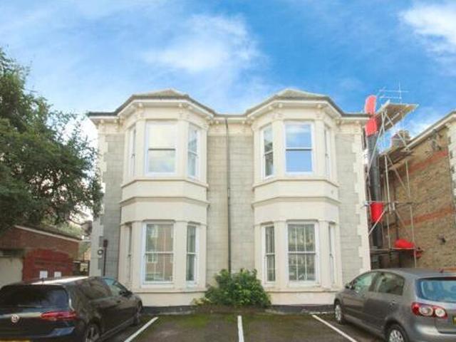 2 Bedroom Flat For Sale In Southsea, Hampshire