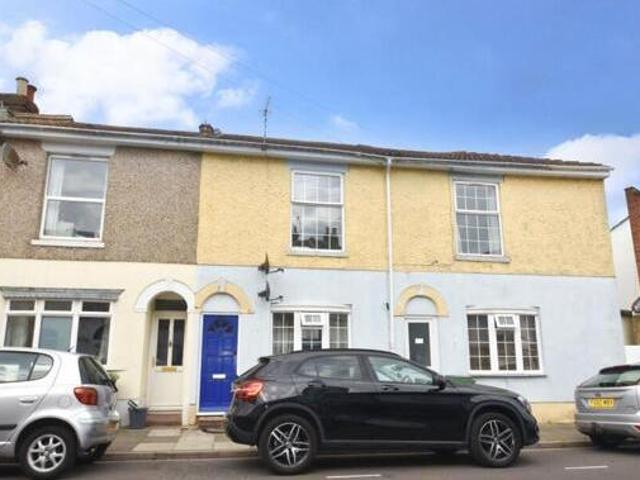 2 Bedroom Flat For Sale In Southsea, Hampshire