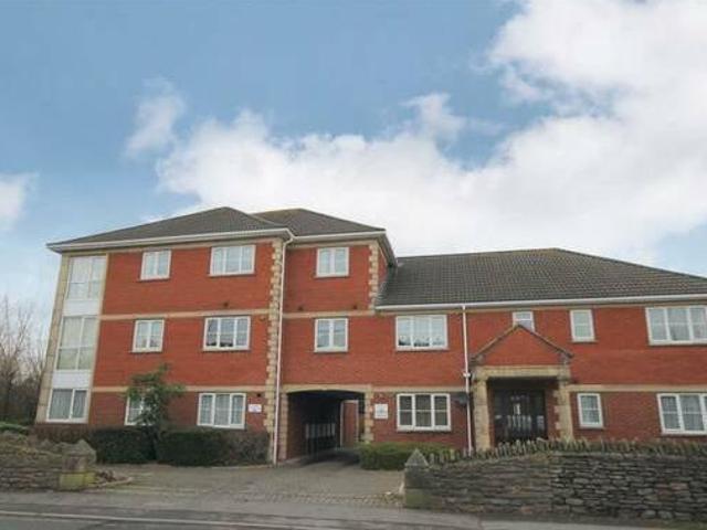 2 bedroom flat for sale in Soundwell Road Bristol BS16
