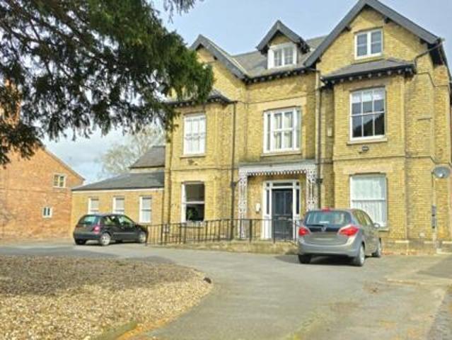 2 Bedroom Flat For Sale In Sleaford