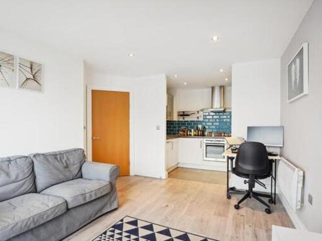 2 Bedroom Flat For Sale In Smugglers Way
