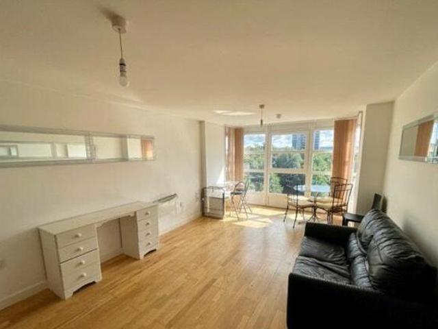 2 Bedroom Flat For Sale In Spindletree Avenue, Blackley