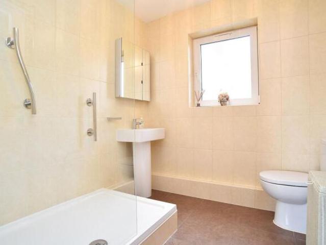 2 bedroom flat for sale in Spring Grove, Harrogate, HG1