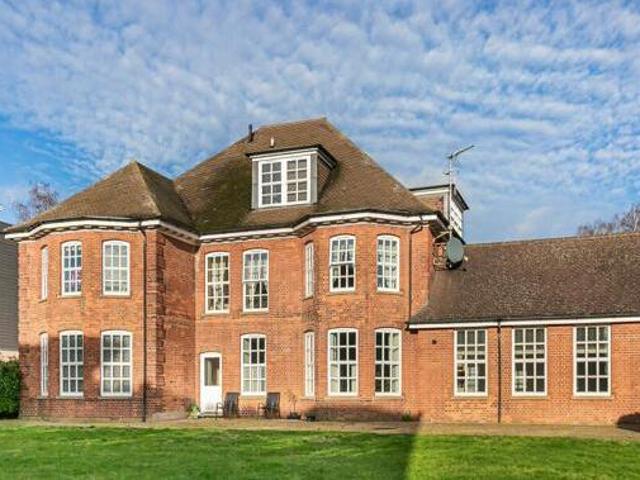2 Bedroom Flat For Sale In St Albans