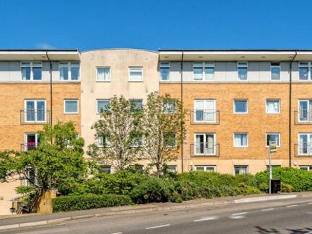 2 Bedroom Flat For Sale In St. Albans
