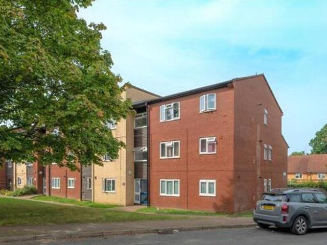 2 Bedroom Flat For Sale In St. Albans