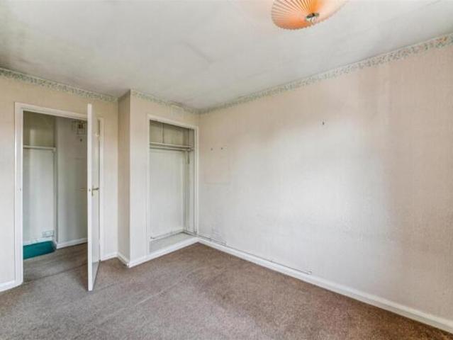 2 bedroom flat for sale in St. Albans Avenue, London, W4