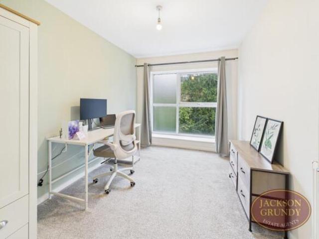 2 bedroom flat for sale in St. Crispin Drive, Duston, NN5 4DL, NN5