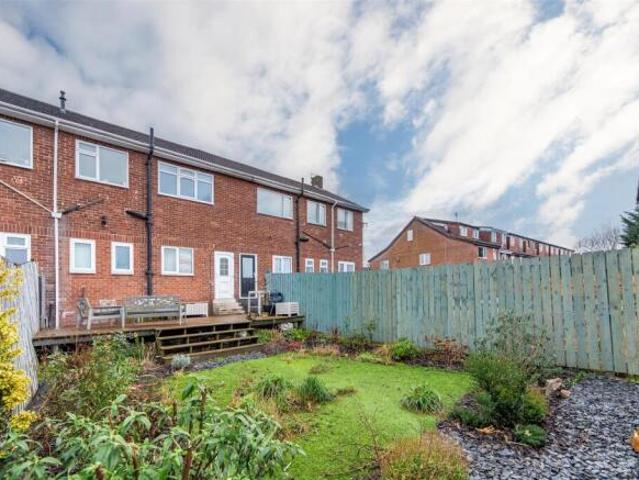 2 bedroom flat for sale in St. Cuthberts Road, Newcastle upon Tyne NE5