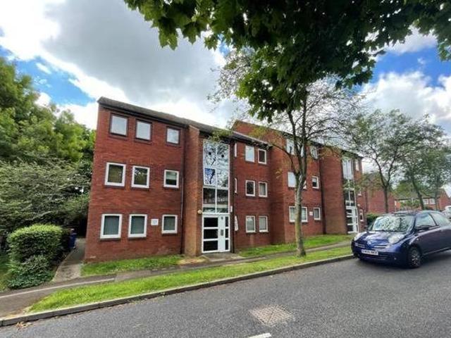 2 bedroom flat for sale in St Etheldredas Drive Hatfield AL10