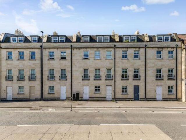 2 bedroom flat for sale in St. Georges Place, Bath, BA1