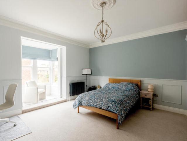 2 bedroom flat for sale in St Johns Road, Clifton, Bristol, BS8