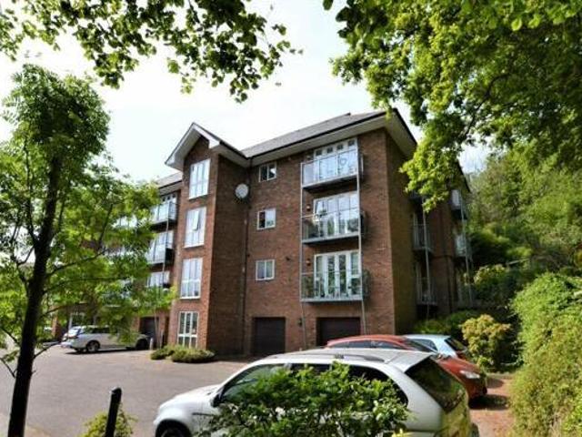 2 Bedroom Flat For Sale In St Leonards on sea