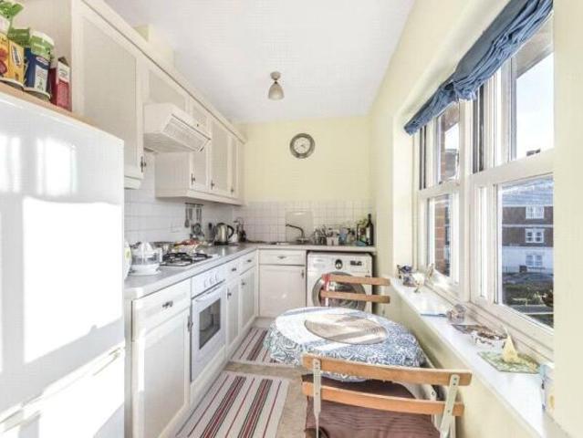 2 bedroom flat for sale in St. Lukes Square, Guildford, Surrey, GU1