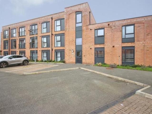 2 bedroom flat for sale in St. Marys Road, Leamington Spa, CV31