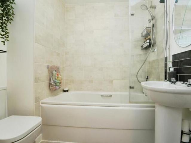 2 bedroom flat for sale in St. Mawgan Street Kingsway, Quedgeley, Gloucester, Gloucestershire, GL2
