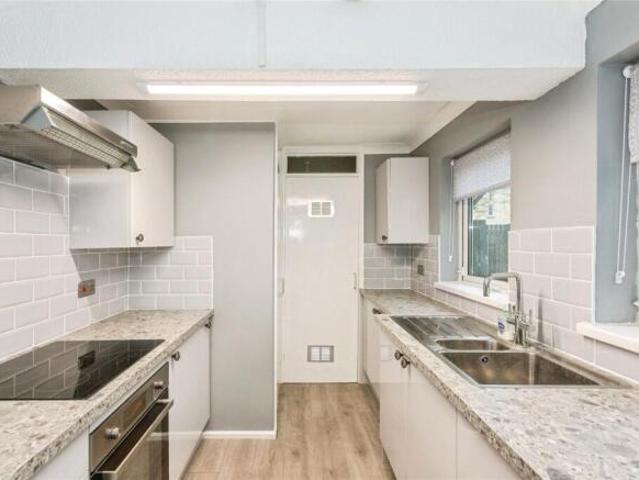 2 bedroom flat for sale in St. Nicholas Court, Killay, Swansea, SA2