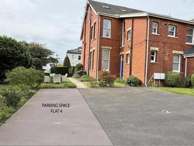 2 bedroom flat for sale in St. Stephens Road, Cheltenham, GL51