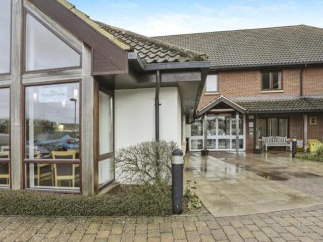 2 Bedroom Flat For Sale In Stowmarket, Suffolk