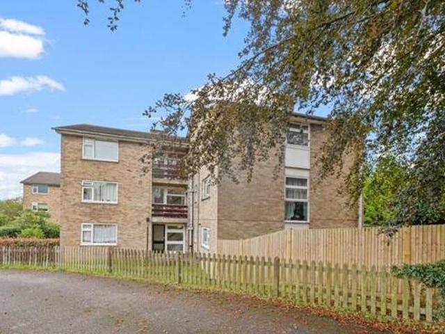 2 Bedroom Flat For Sale In Storrington