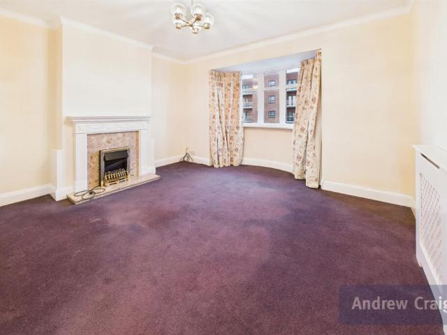 2 bedroom flat for sale in Station Road, Fulwell, SR6