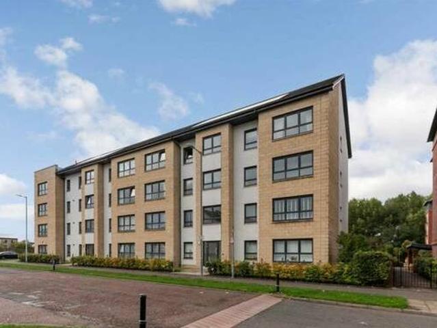 2 bedroom flat for sale in Station Road Renfrew PA4