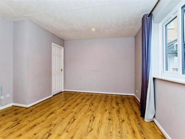 2 bedroom flat for sale in Stagshaw Drive, Peterborough, Cambridgeshire, PE2