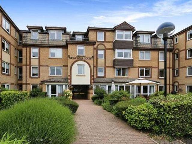 2 Bedroom Flat For Sale In Stamford